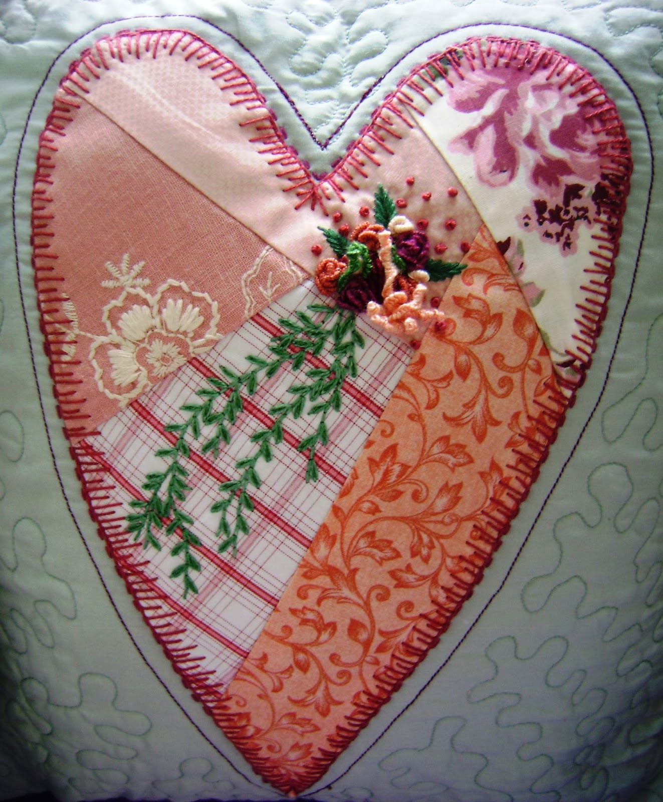 Jardim Bordado: almofada patchwork