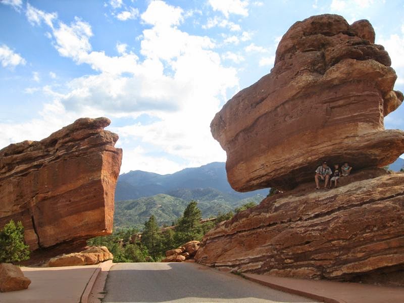 The Balanced Rock | The Garden of the Gods, Colorado