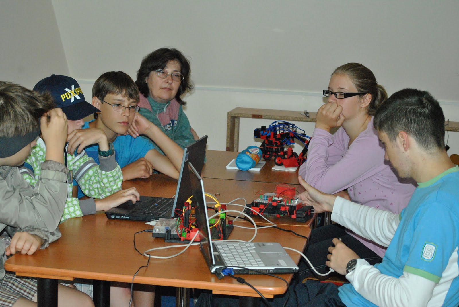 Cercul de Fizică: Tabăra Talentelor de la Poieni Strâmbu