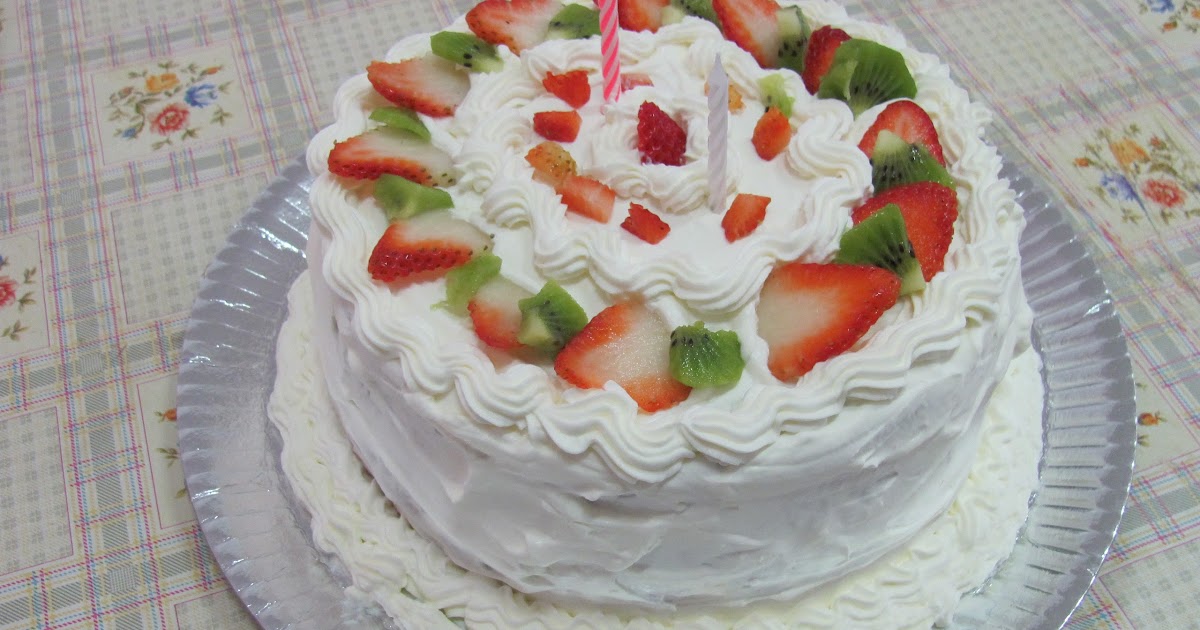 Cozinha Da Nona Bolo De Massa Branca Recheado Com Frutas E Coberto Com