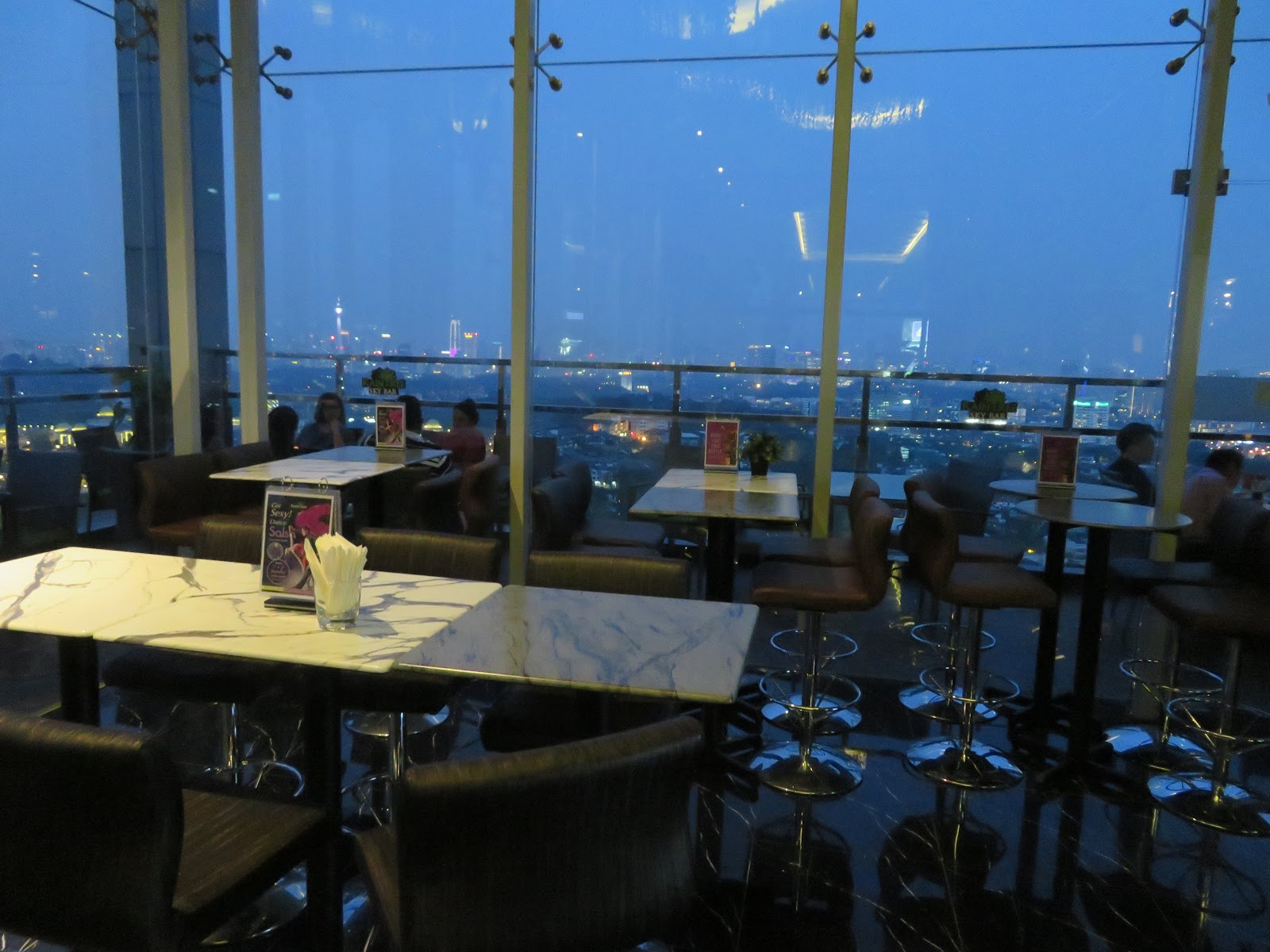 Kee Hua Chee Live!: SHARON LIAN AND LINA CHUA HOSTED BIRTHDAY DINNER ...