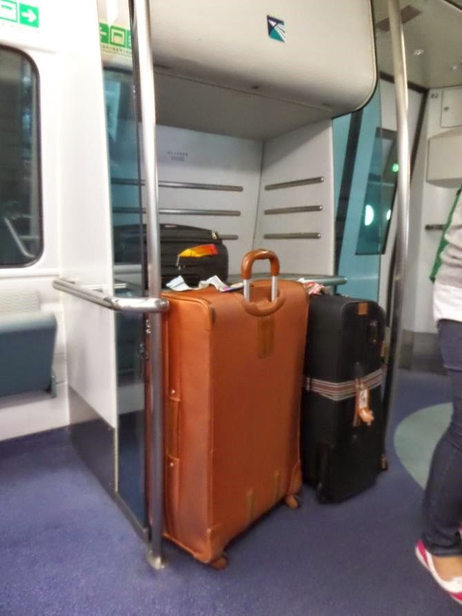 Your Express Guide to Hong Kong's Airport Express - Philippine Flight ...