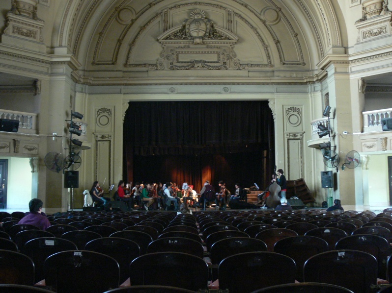 JOVATOLANDIA: Bernasconi y su instituto