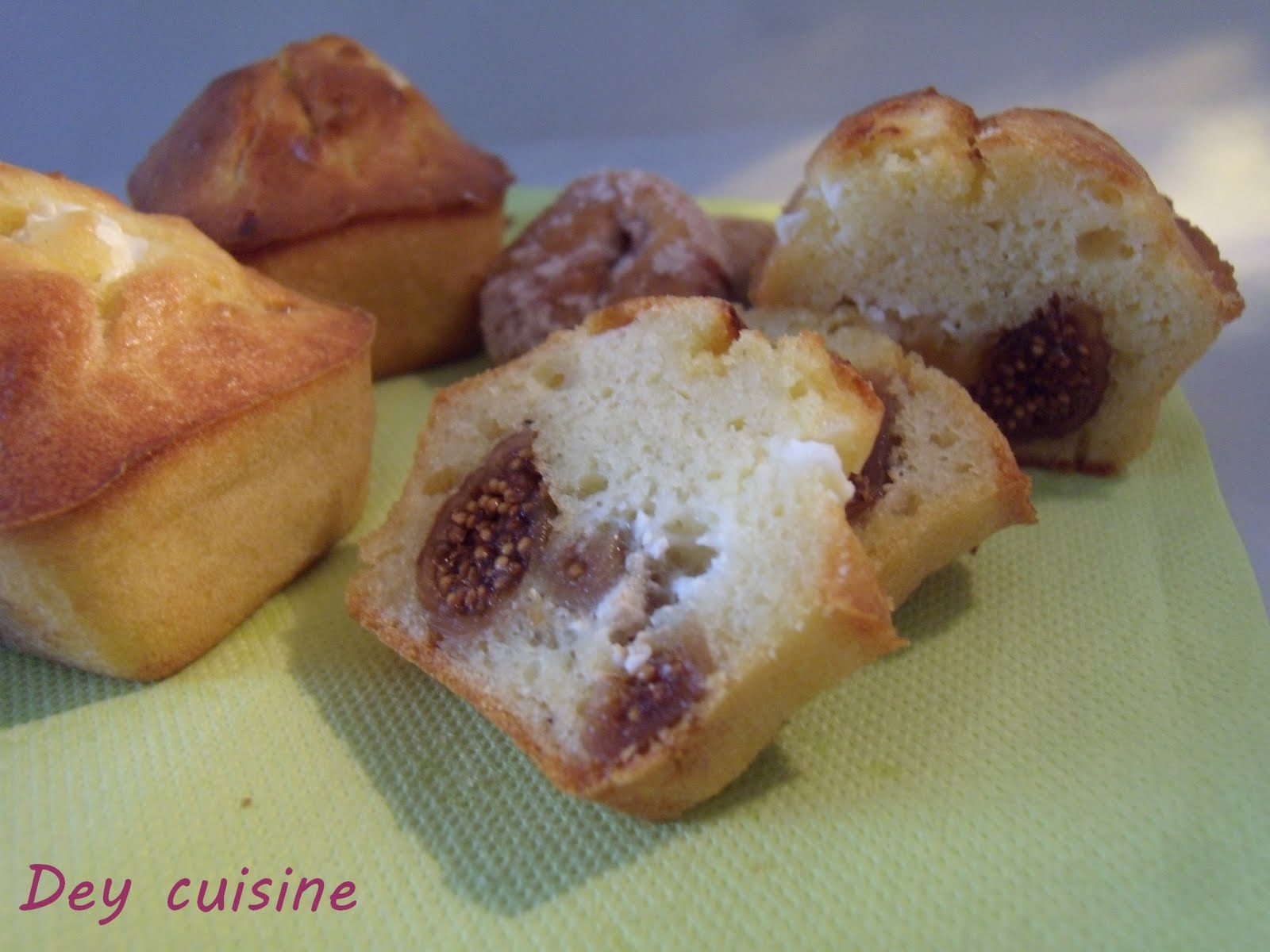Dey cuisine: Mini cakes au fromage de chèvre & figue sèche