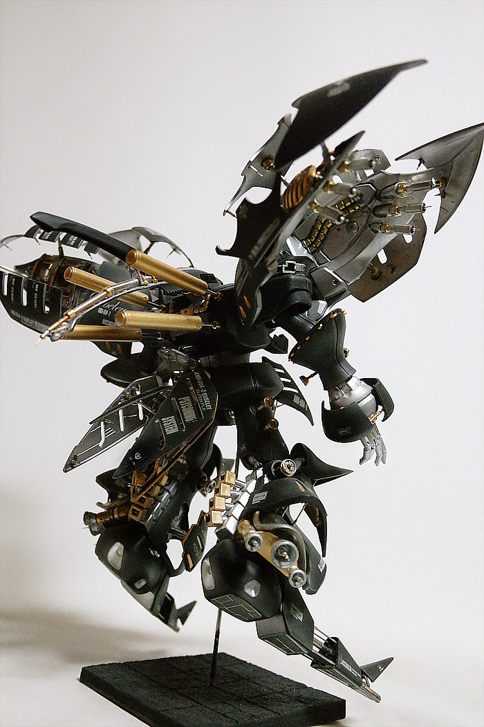 Custom Build: MG 1/100 AMX-004 Qubeley Open Hatch presentation