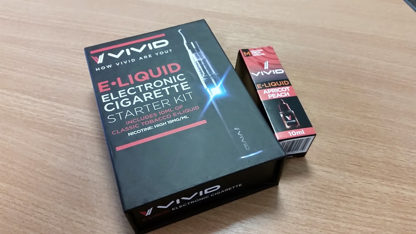 Review of the Vivid Electronic Cigarette Starter Kit from Vividvapour.com