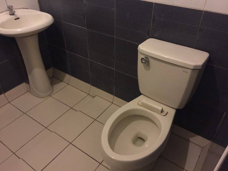 Motel Hopping: CREST HOTEL - CUBAO