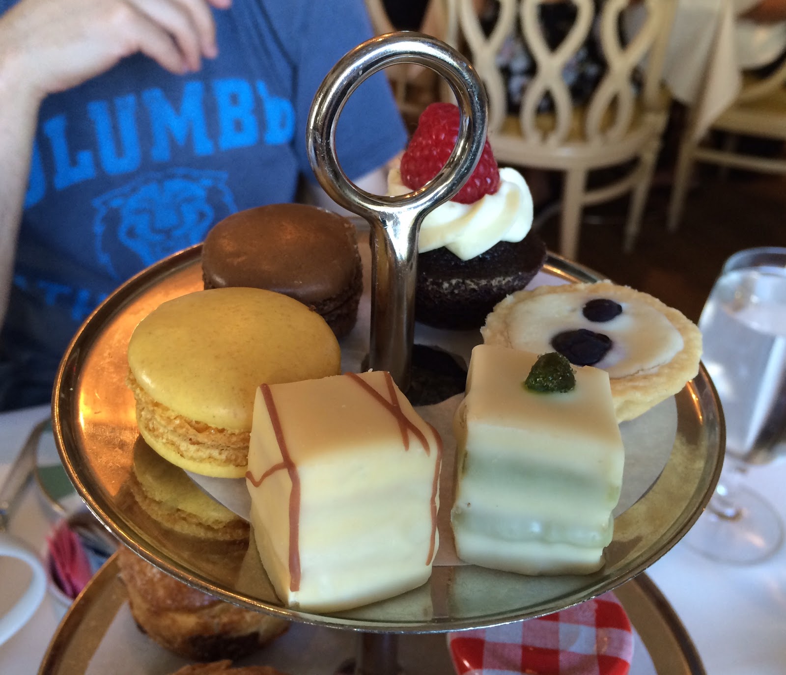 Afternoon Tea At Bergdorf Goodman BG Restaurant / バーグドルフ グッドマン BG レストラン ...