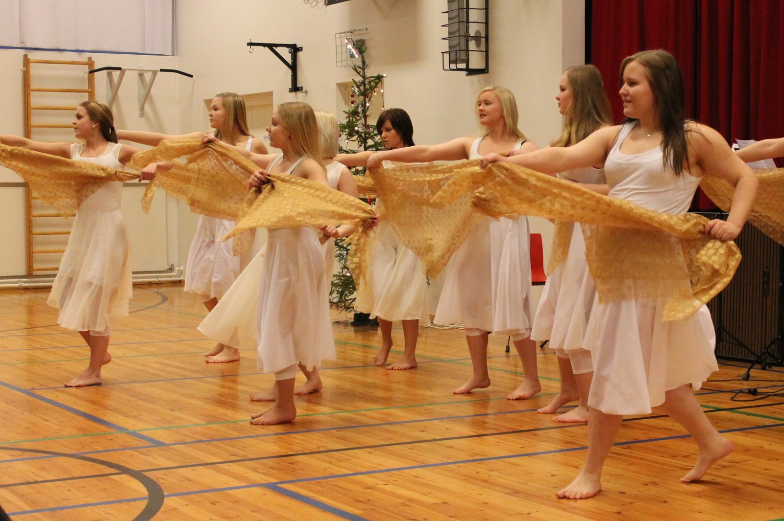 Kuhmon yhteislukion blogi: Tanssia, tanssia...