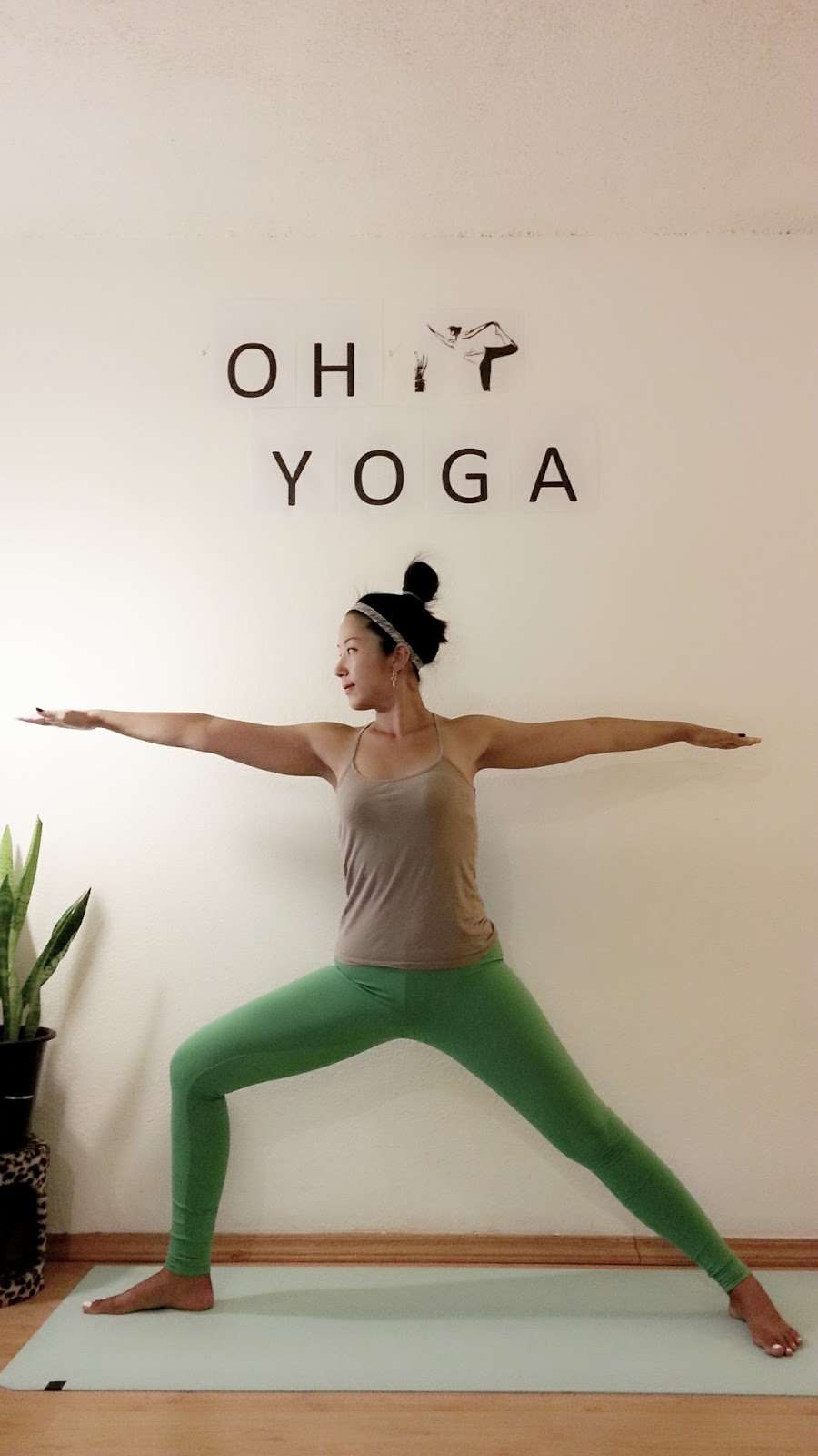 OH YOGA: Warrior II (Virabhadrasana II)