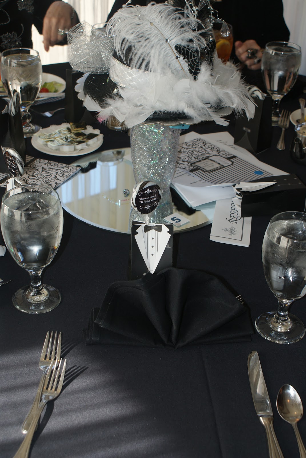 DRAGONFLY DREAMS: Bodacious Black 'n Bling Ball