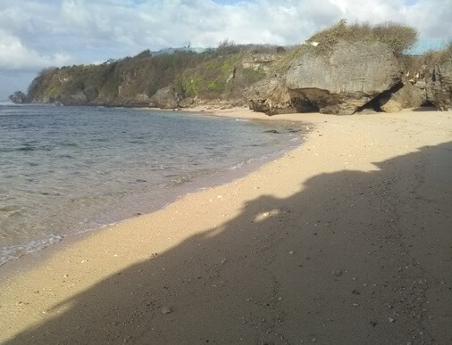 Geger Temple Beach Bali - Amazing Beach Bellow The Sacred Temple