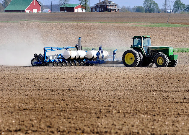 This Farm Family's Life: When is the Right Time to Start Planting?