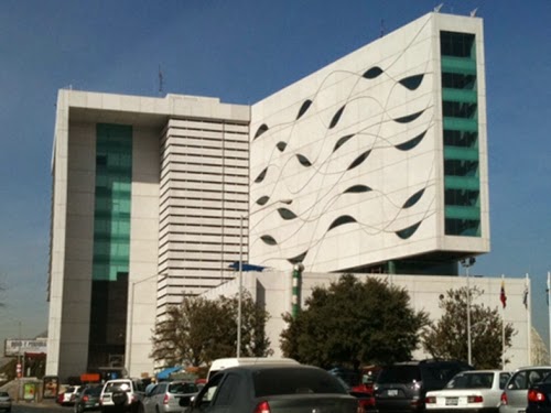 Edificio Cemex en Monterrey | Augusto Quijano + Javier Muñoz Menéndez ...