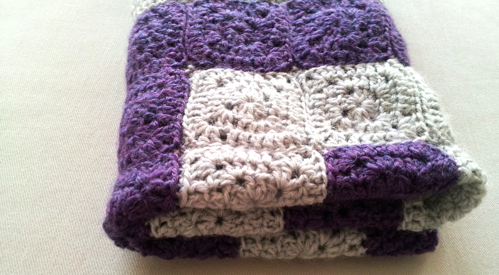 Life's Jewels on String: Spiral Granny Square Blanket - Tah dah!