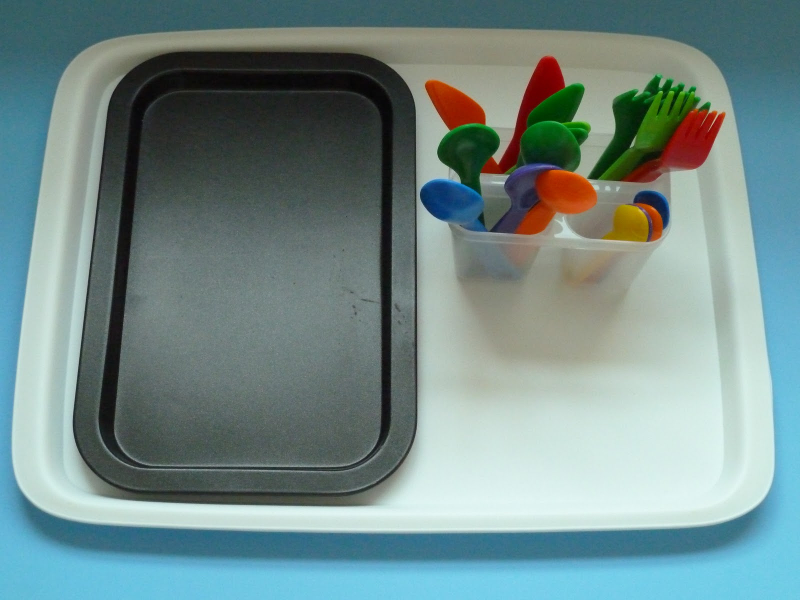 Family FECS: Montessori Activity: Sorting Cutleries