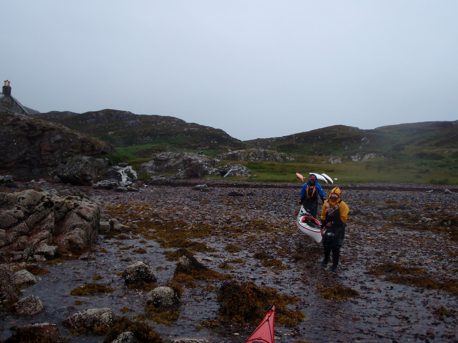 Mountain and Sea Scotland: A rainy day, let's go to the pub!