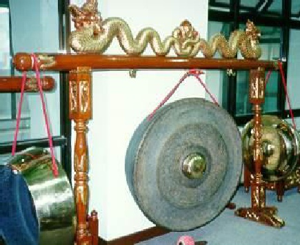 ALAT-ALAT MUSIK TRADISIONAL