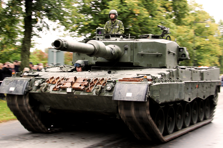 World Military and Police Forces: Sweden