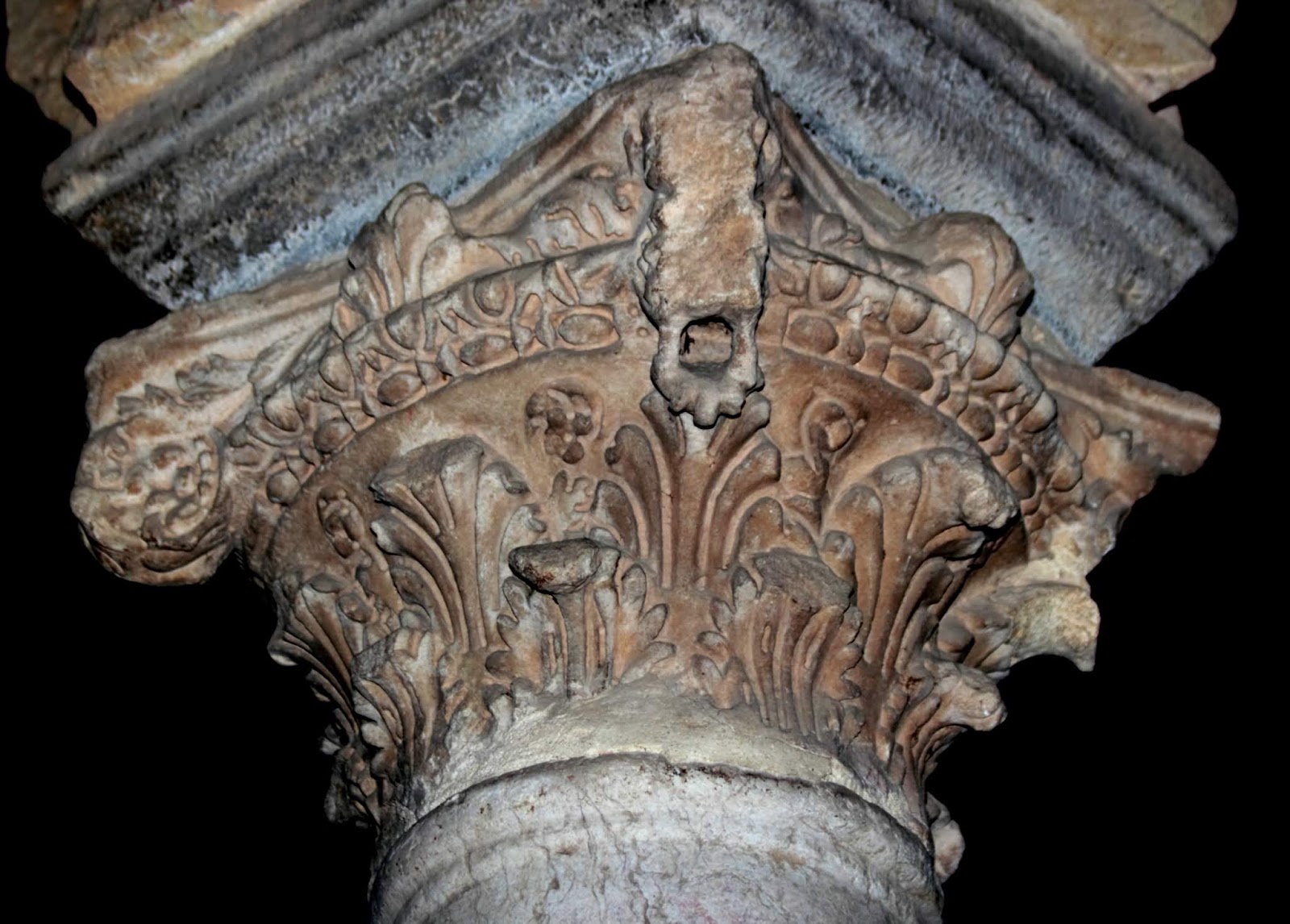 LAS PARIDAS DE MARCELO DEL CAMPO: Capiteles de la Mezquita Aljama de ...