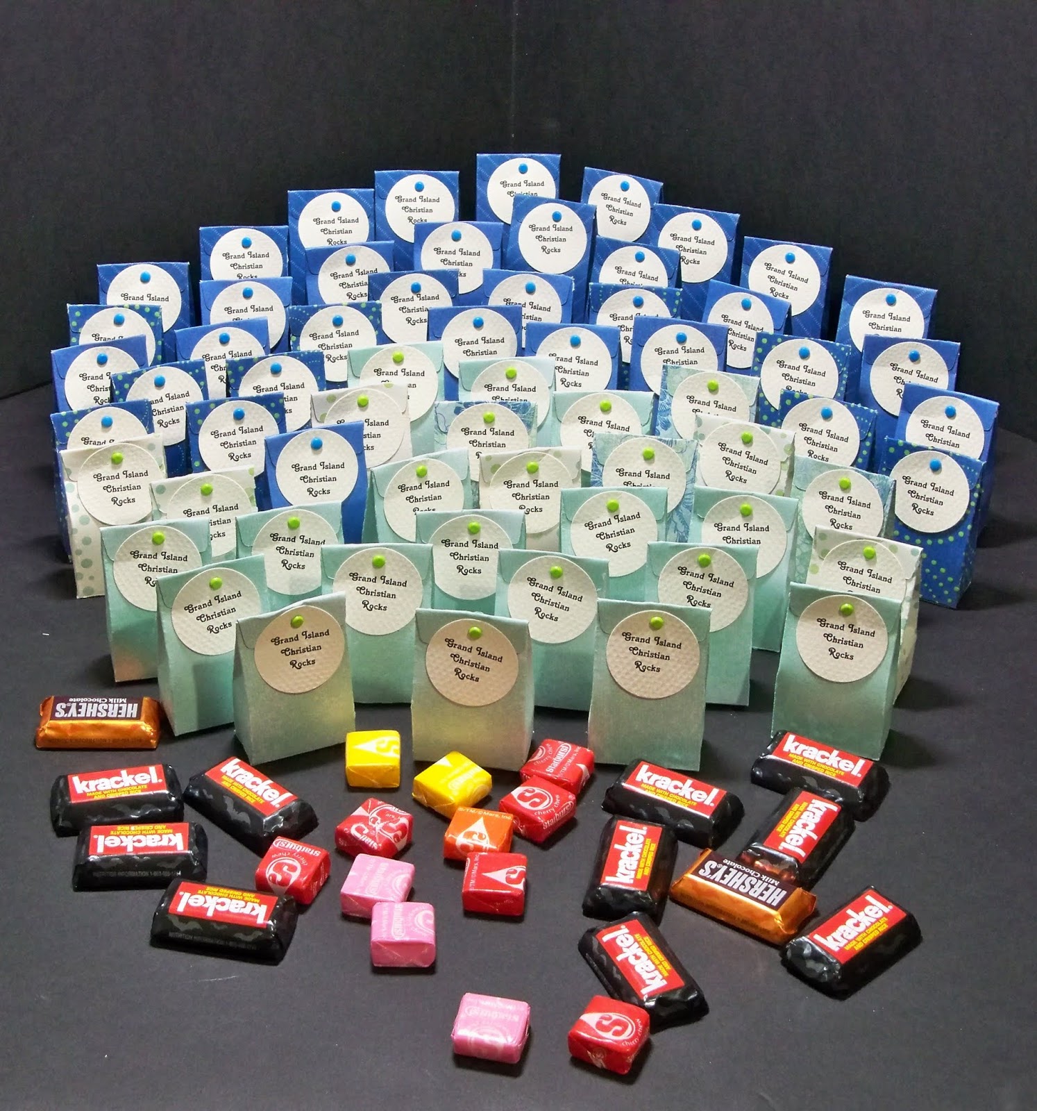 **Oma's Crafts**: Open House Treats