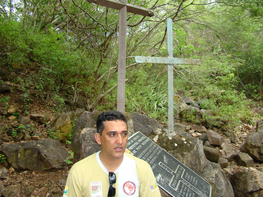 CANINDÉ DANTAS: GROTA DO ANGICO: A HISTÓRIA REVISITADA