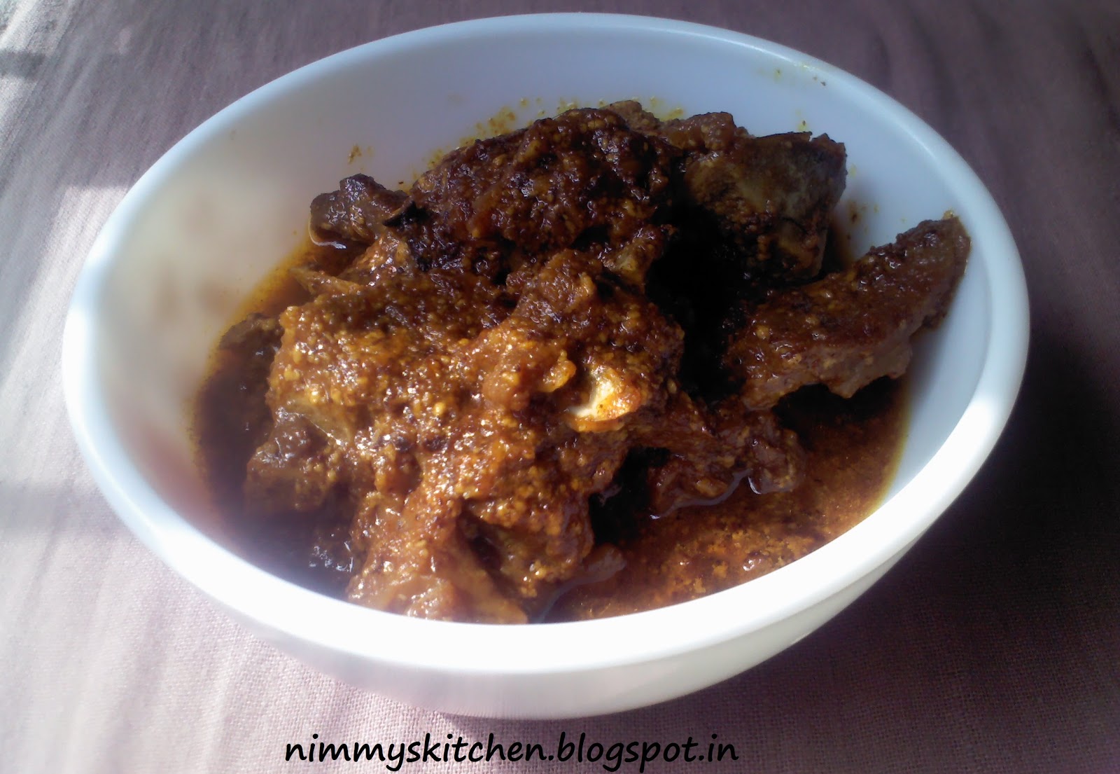 Nimmy's Kitchen: Tangy Spicy Mutton Curry