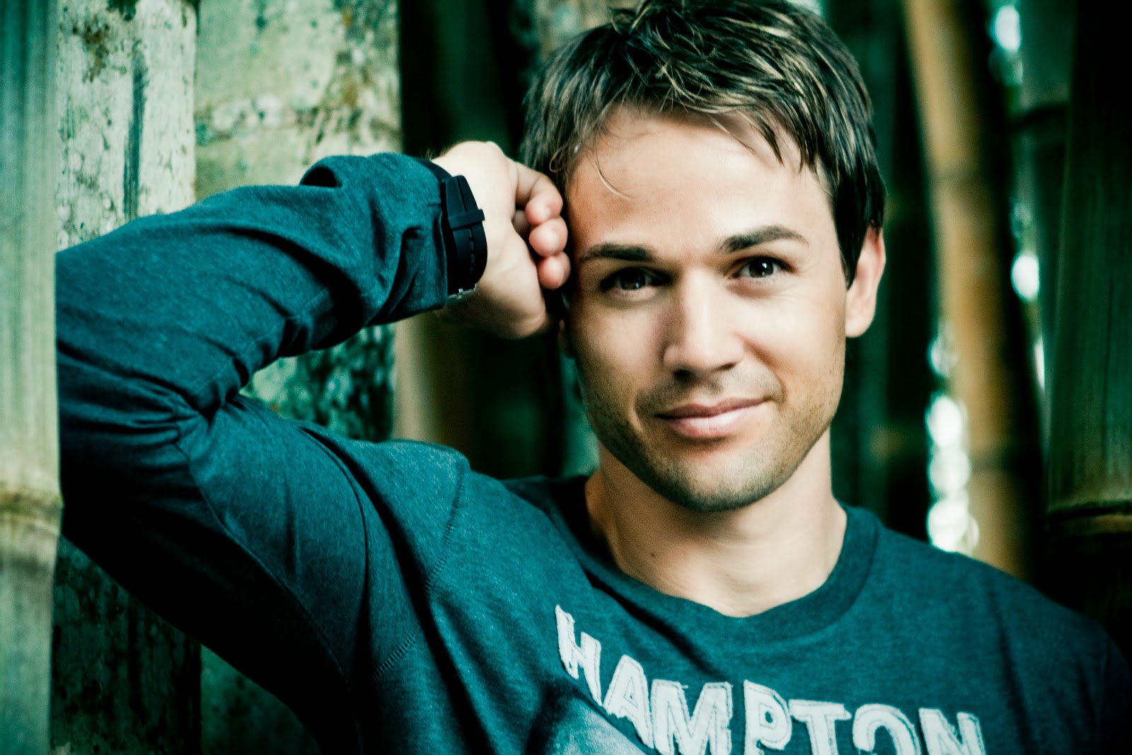 El guapetón, Chris Durán , cumple 40 años ~ cotibluemos