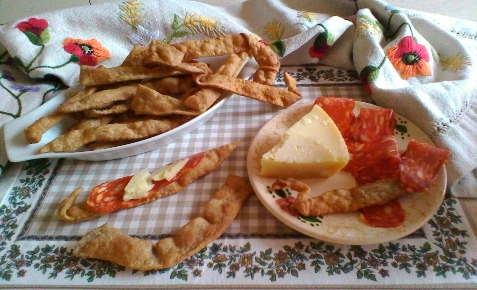 Crustuli salati di grano saraceno | Ricetta ed ingredienti dei ...