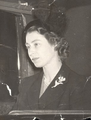 Antiques And Teacups: Queen Elizabeth II Ascends To The Throne February ...