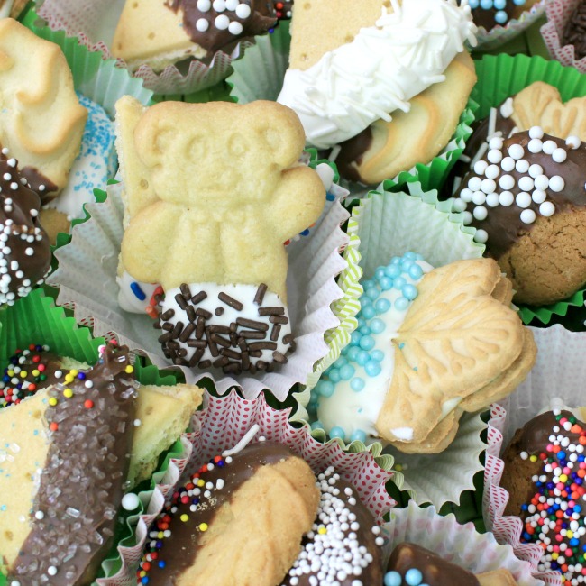 Easy, Fun, and Festive Cookies for Christmas - Crafts a la mode