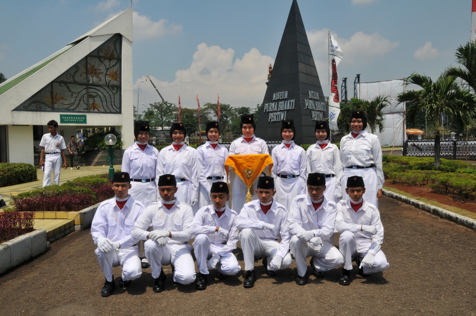 Paskibra SMA Negeri 61 Jakarta: Creativity of Paskibra ( CROPS) SMA ...