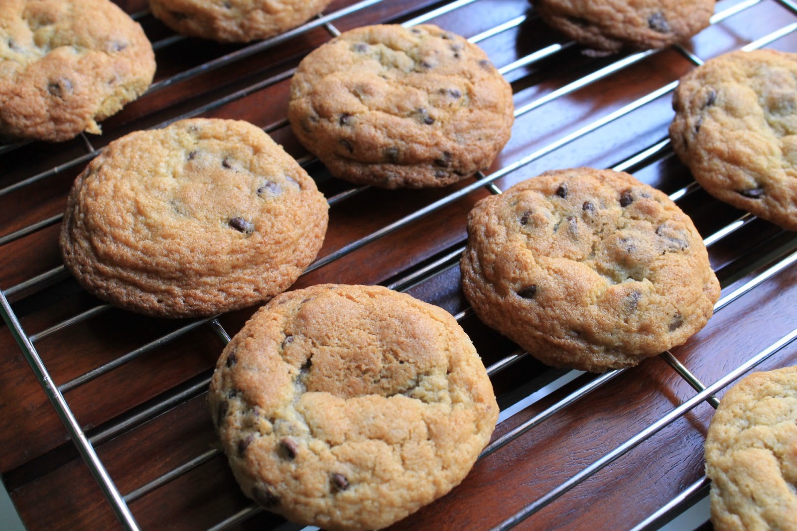 Bittersweet Chocolate Chunk Cookies | Baking YummiesBakingyummies ...