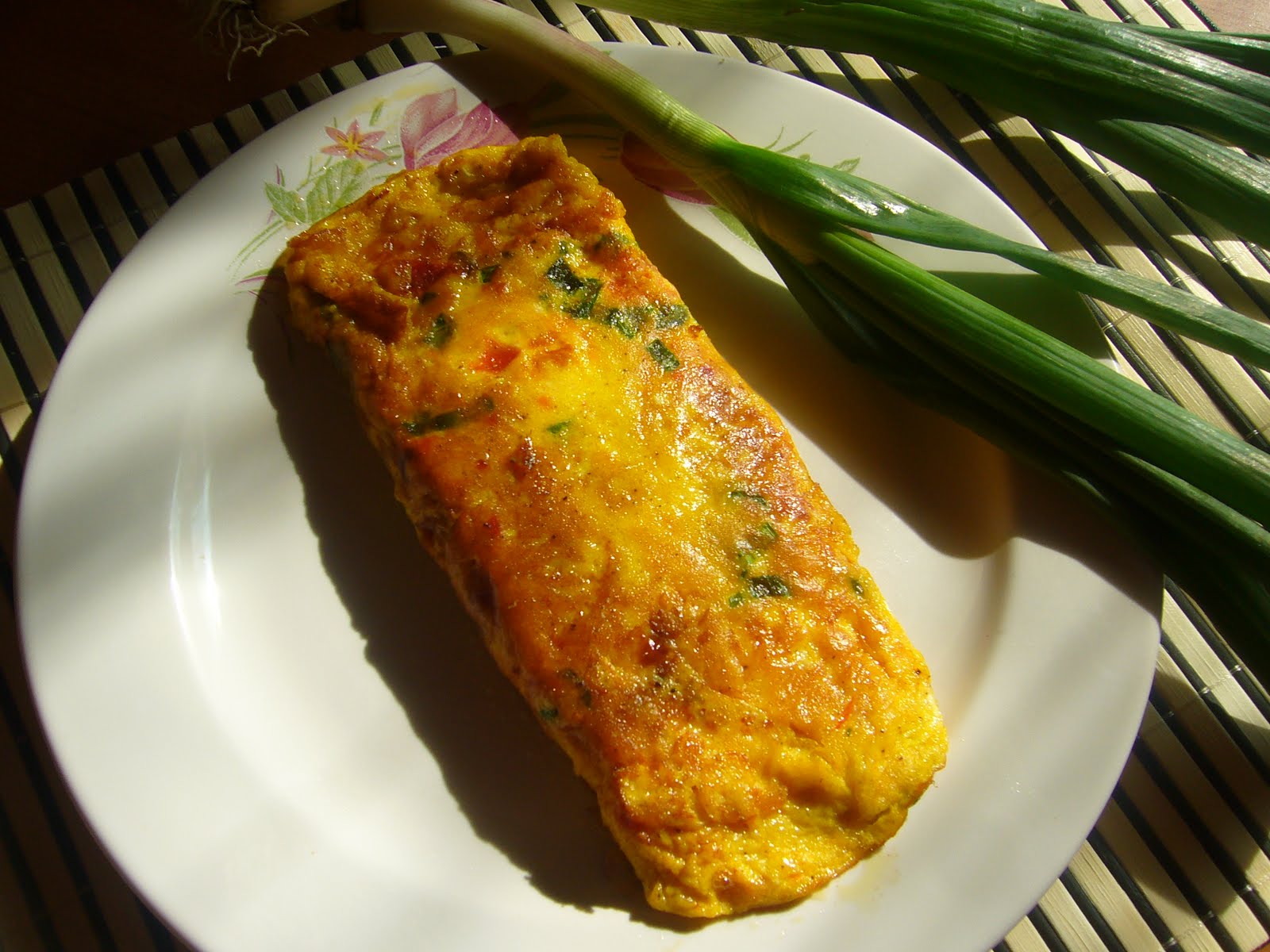 Adela Zilahi: Omleta cu ceapa verde si rosii