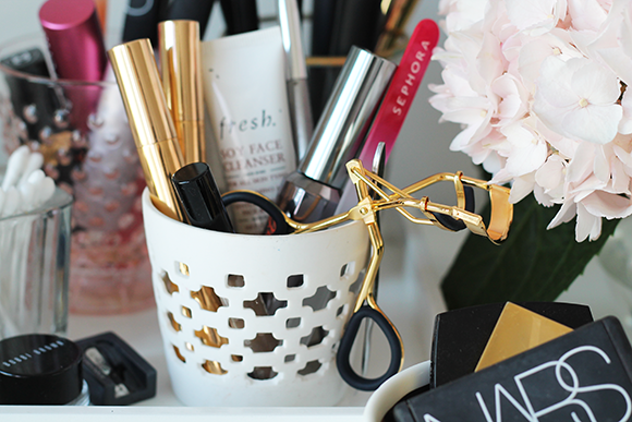 Life file: 10 Makeup Essentials Every Woman Should Own – Gaby Burger