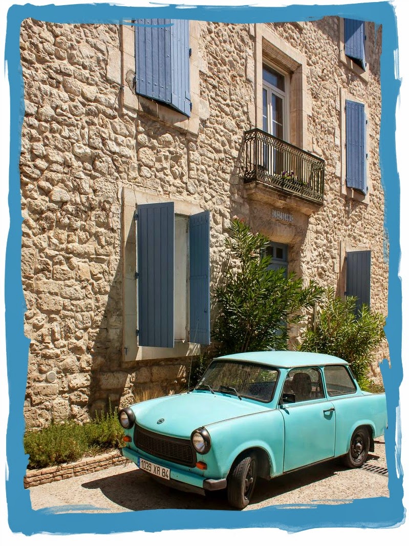 Have Some Decorum: Funky Little French Cars