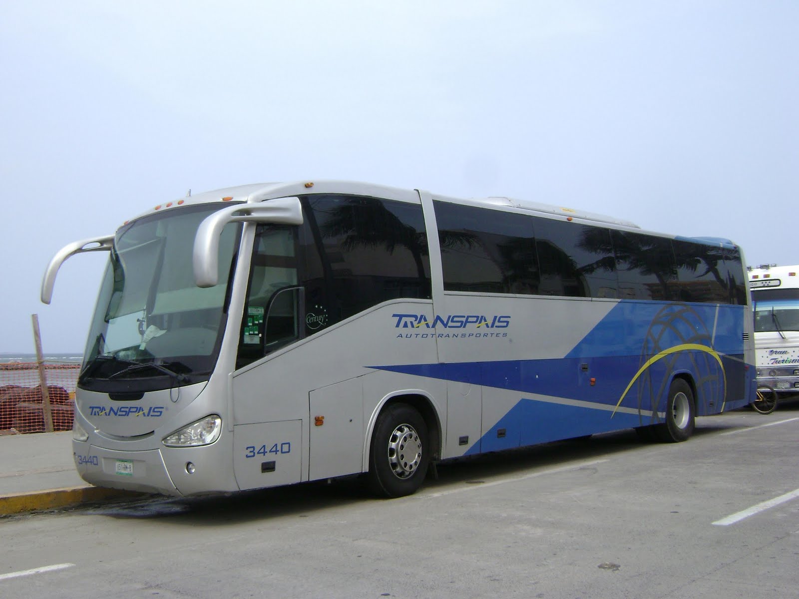 RENOBUSES COMPANY: TRANSPAIS
