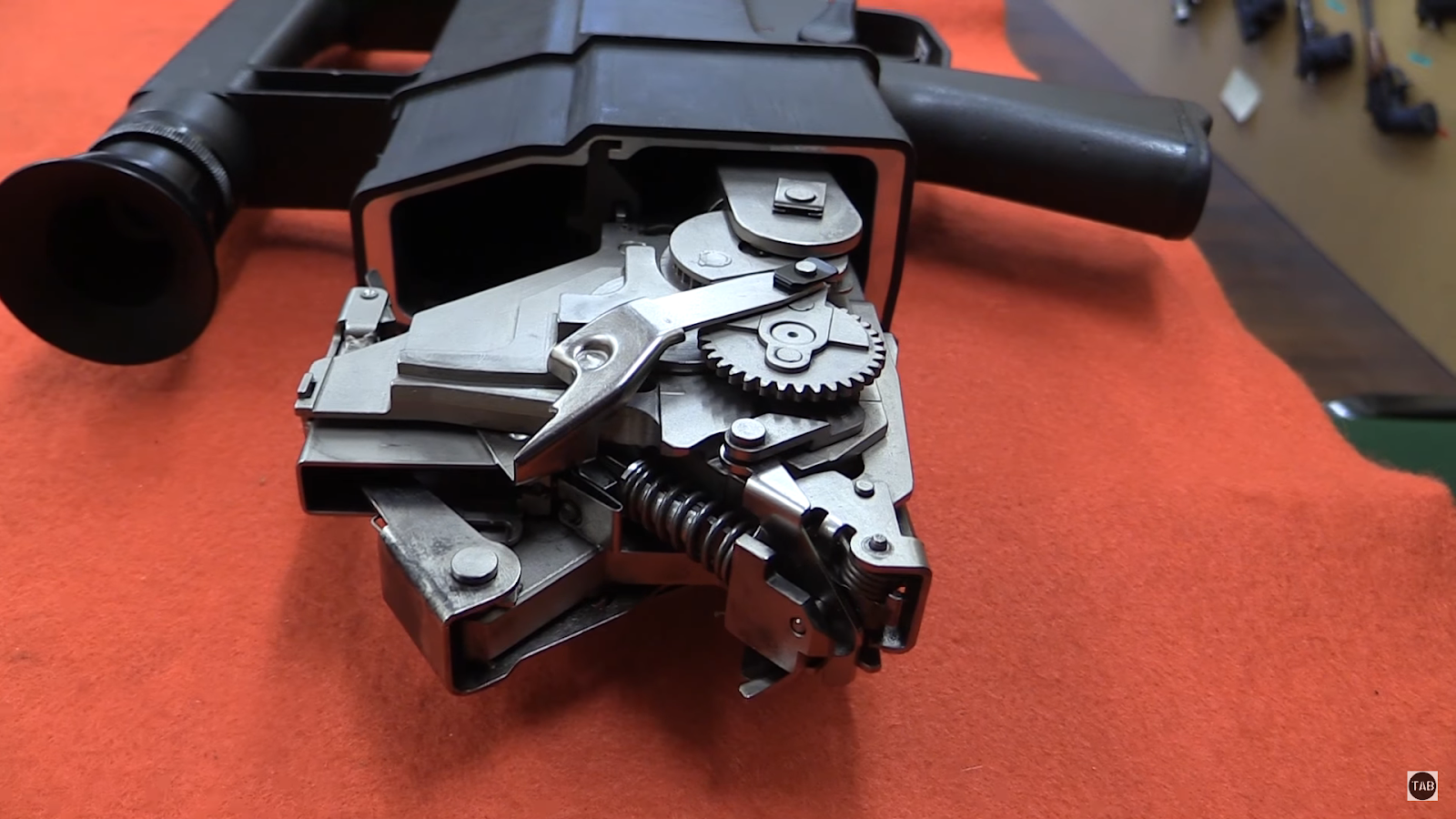 SI VIS PACEM, PARA BELLUM: Il fucile d'assalto caseless Heckler & Koch ...