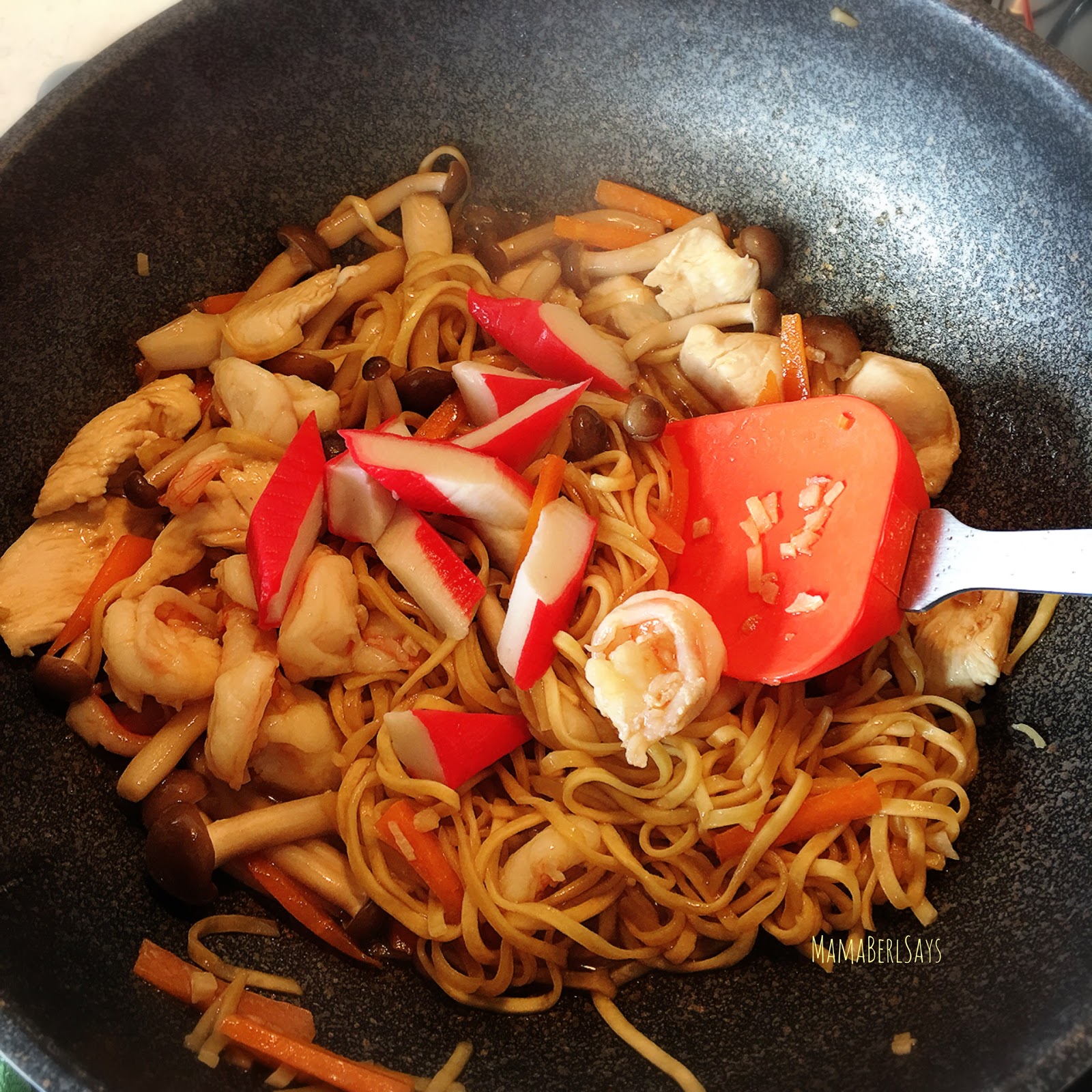 Recipe • Flying Noodles tutorial + Braised Ee Fu Noodles