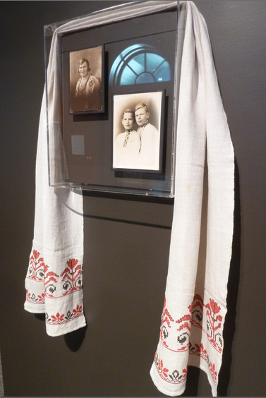 file under fiber: Rushnyky - Stitched talismans from Ukraine - Part 1