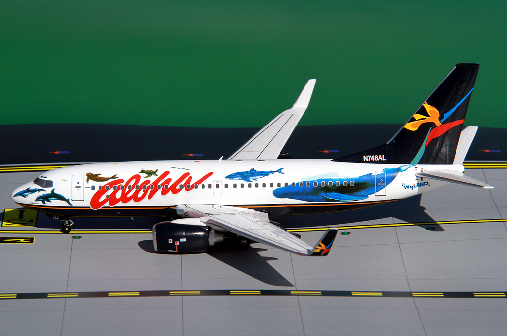 Airliner Model Collecting: Aloha 737-76N "Wyland" livery