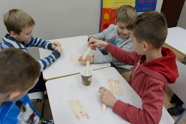 Fun and Games Math: KABOOM! - addition and subtraction in the range 20