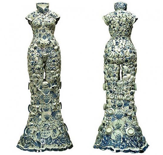 Simply Creative: Porcelain Costumes by Li Xiaofeng