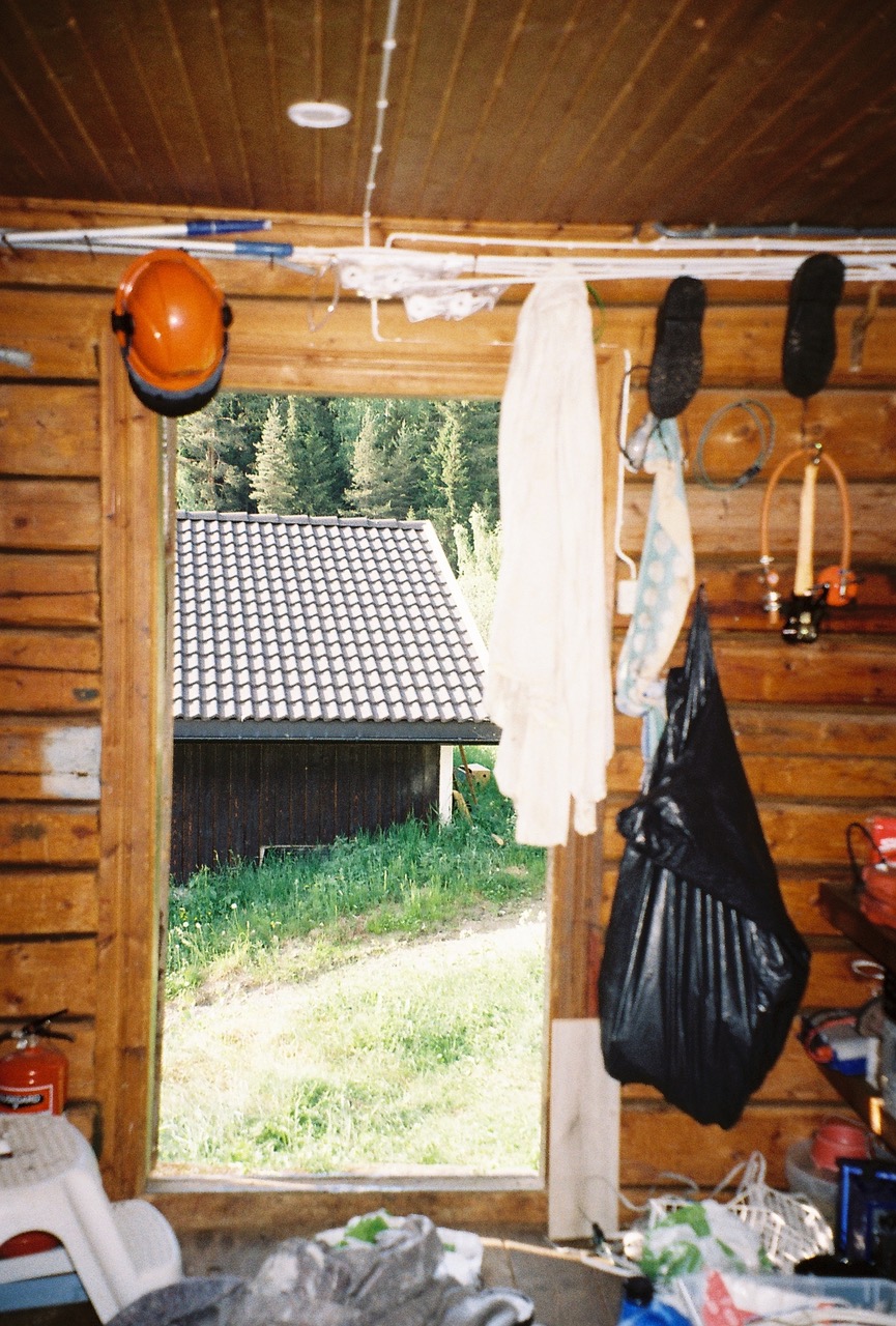 Dissolving Film: "isolation & infinity” by Zelda Solomon