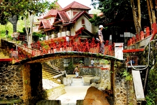 PLIK NANGGULAN 2 (KULON PROGO): WISATA RELIGI KULON PROGO