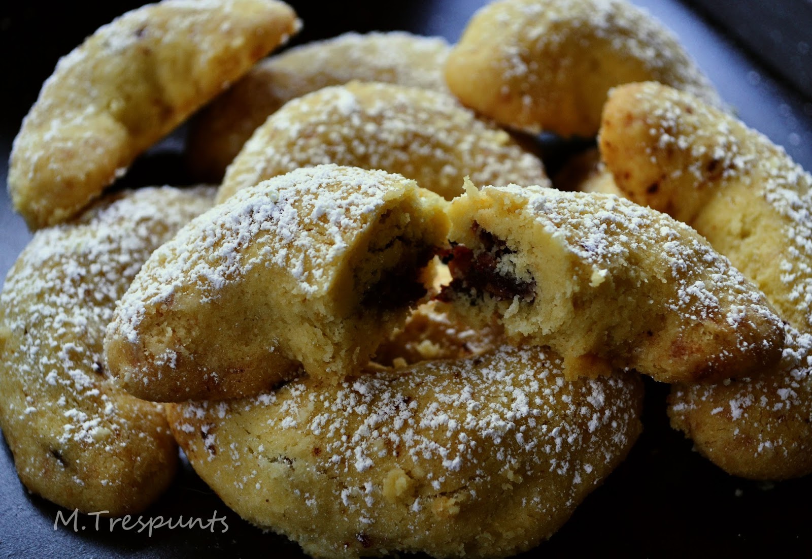 Sa Greixonera: Pastas Marroquíes rellenas de Dátil