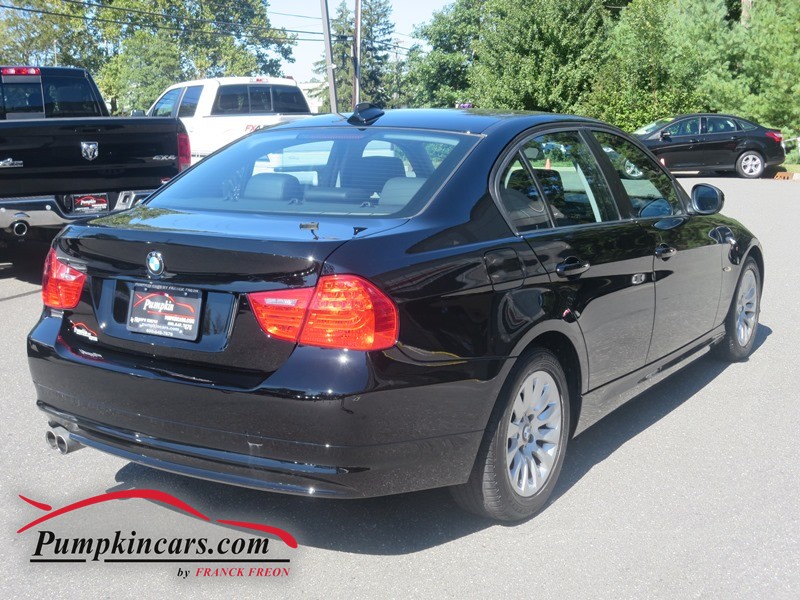 BEAUTIFUL & AFFORDABLE **ALL WHEEL DRIVE** SEDAN!!!!!