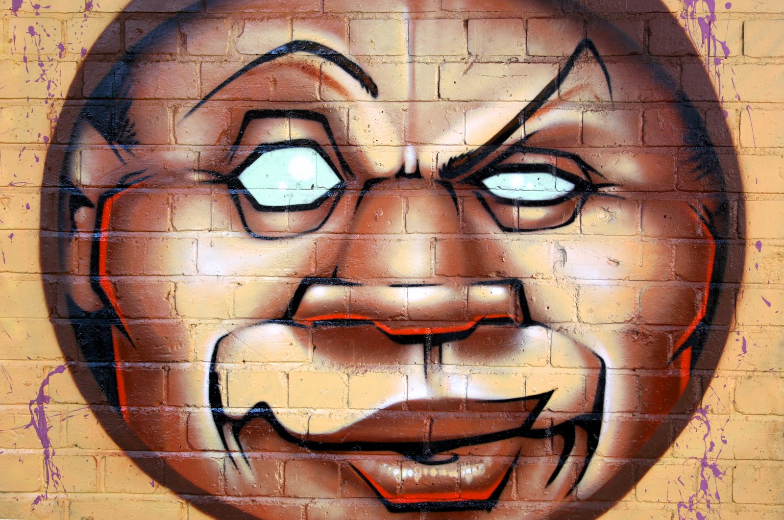 Streamlight Photography: Graffiti, art or nuisance?...