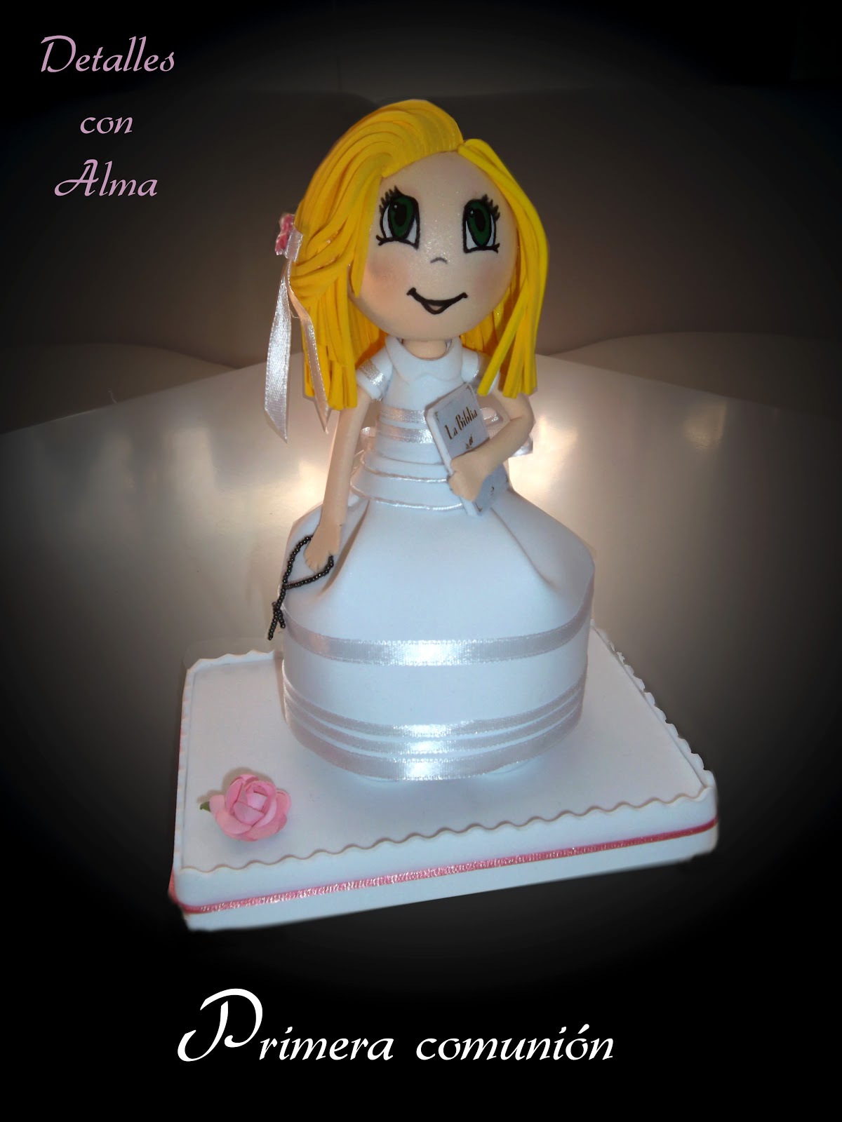 Detalles con Alma Béjar: Muñeca Primera Comunión Gomaeva