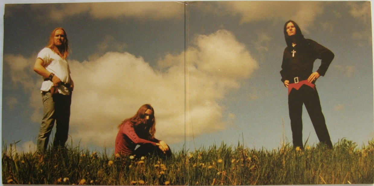 Electric Buffalo: REVEREND BIZARRE 2005